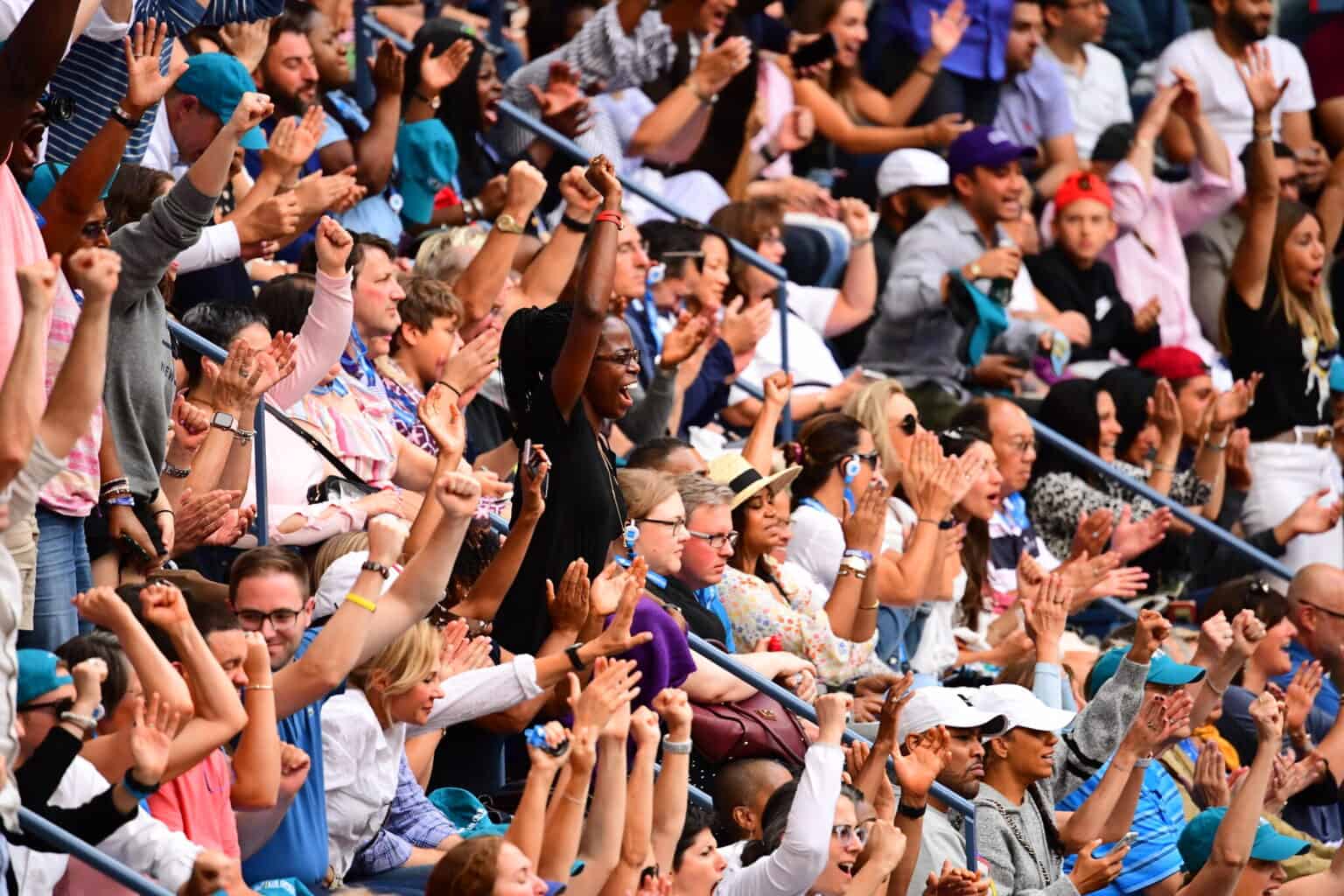 Tennis Etiquette For Spectators: Do's and Don'ts for 2024